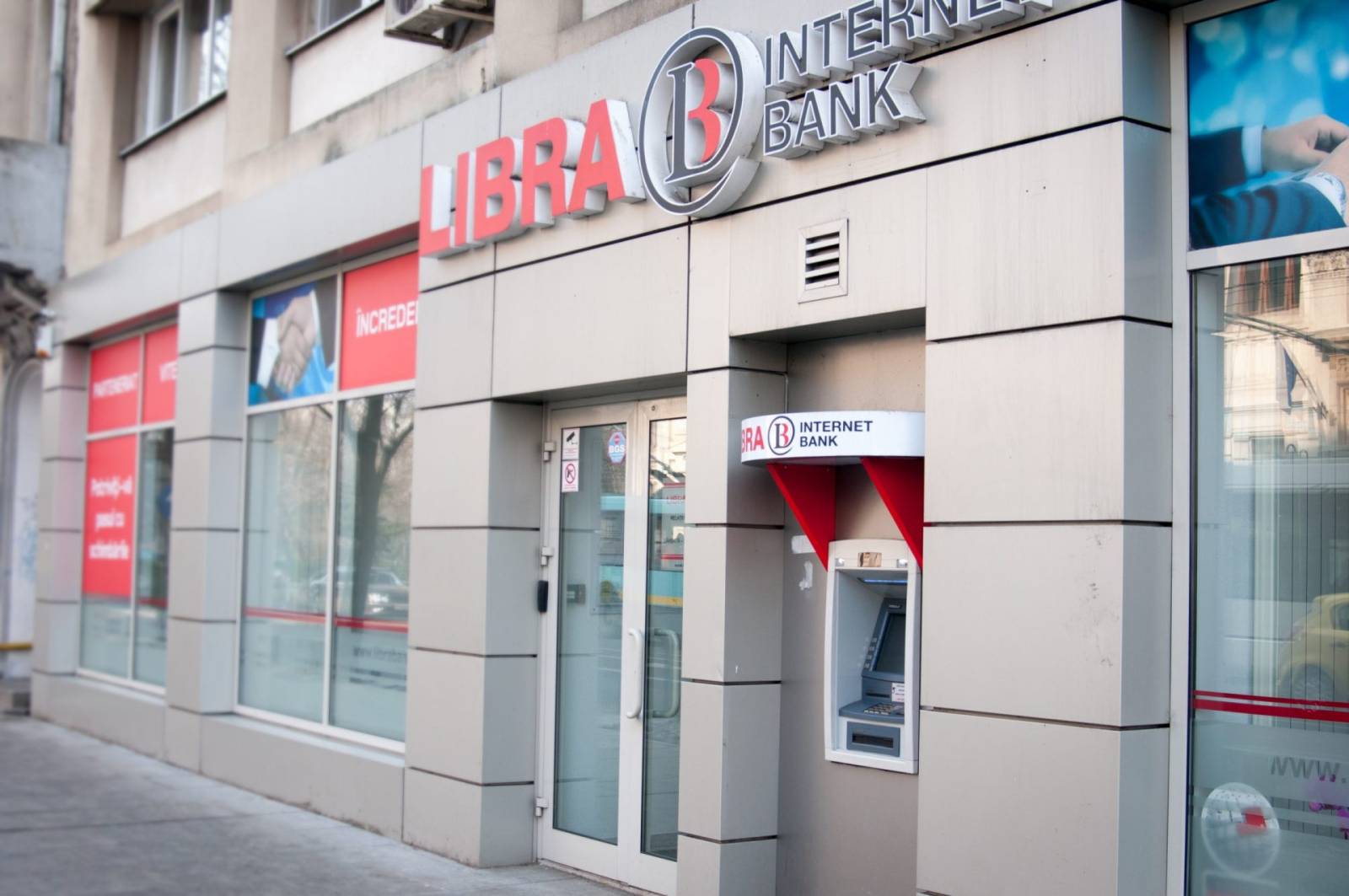 Libra Bank lansează un card de debit digital | Revista Biz - Prima ...