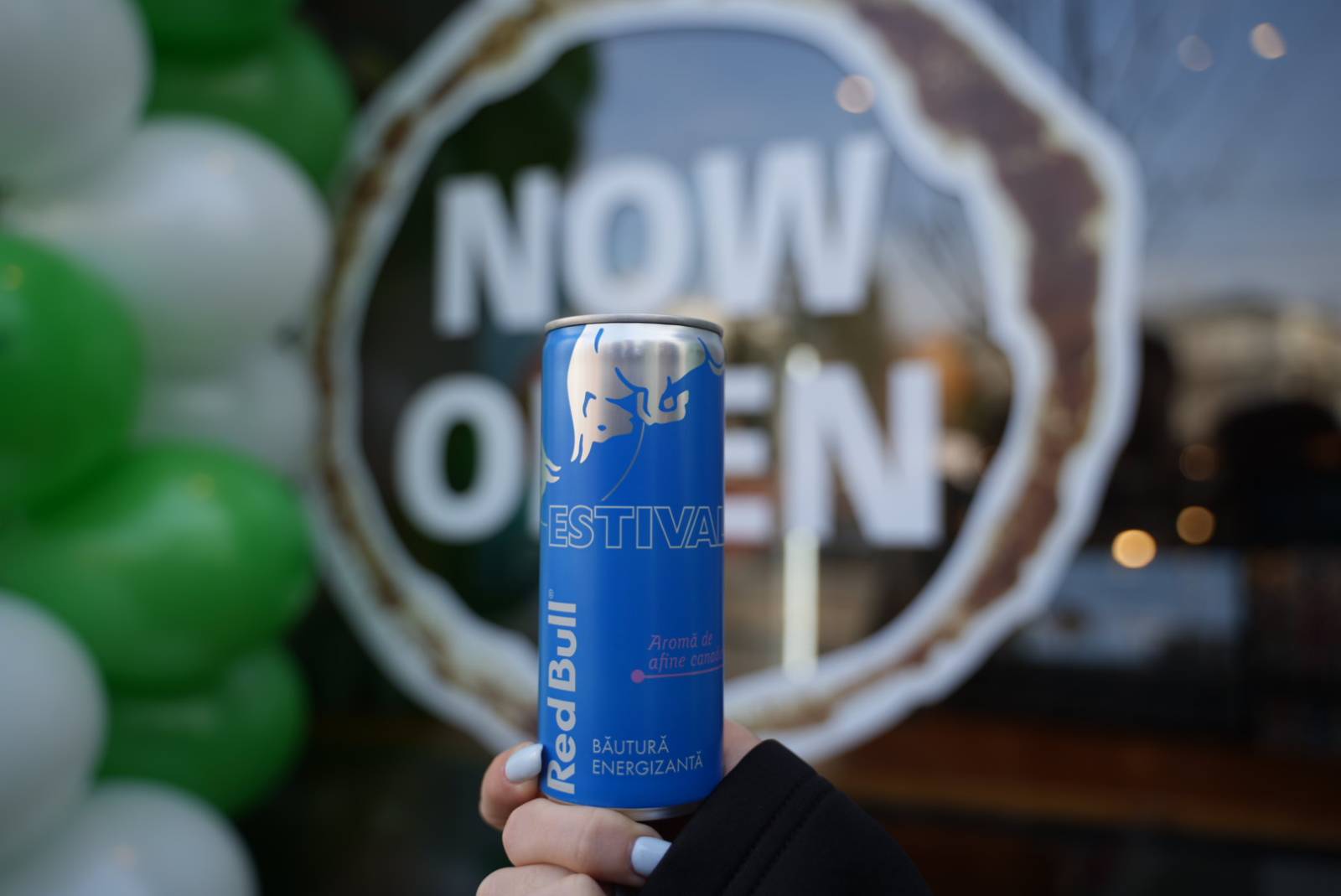 5 to go dă startul sezonului estival alături de Red Bull | Revista Biz ...