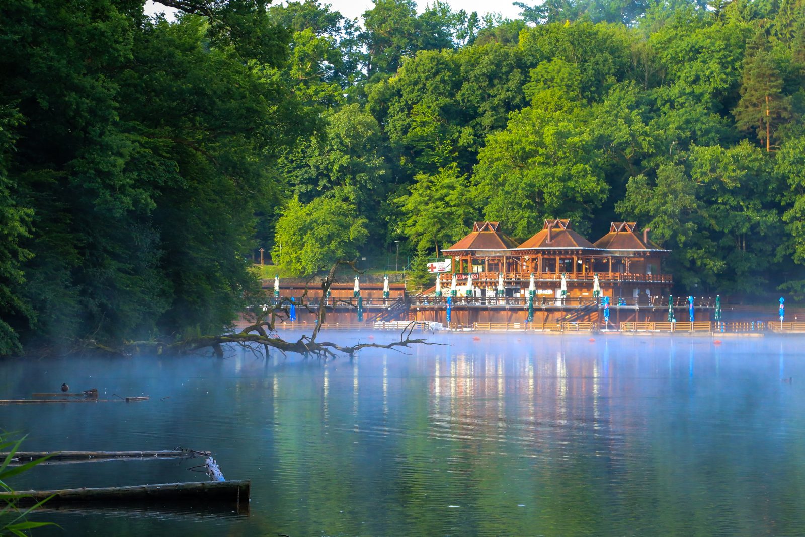 La Sovata, după 20 iunie se deschide Lacul Ursul | Revista Biz - Prima ...